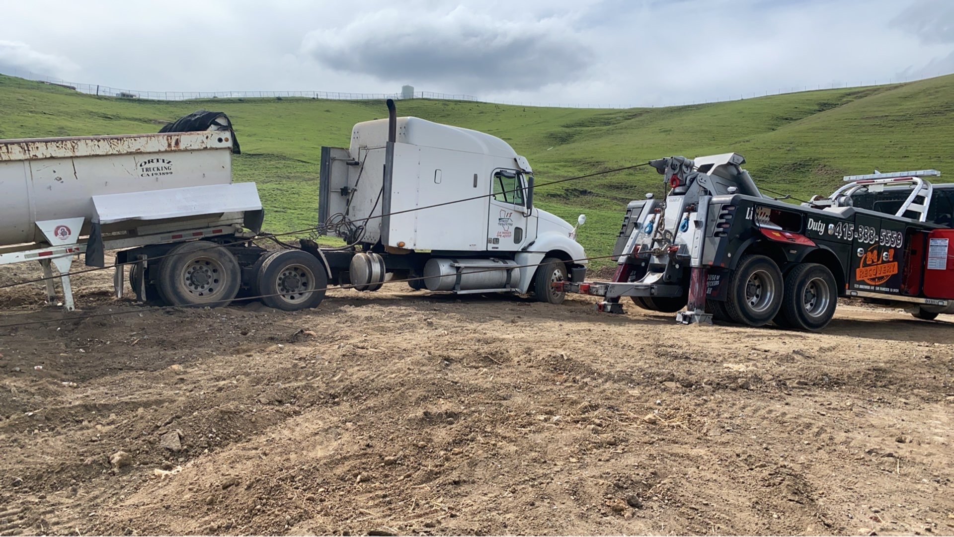 What Is Recovery Towing, & How Can It Save You Money?